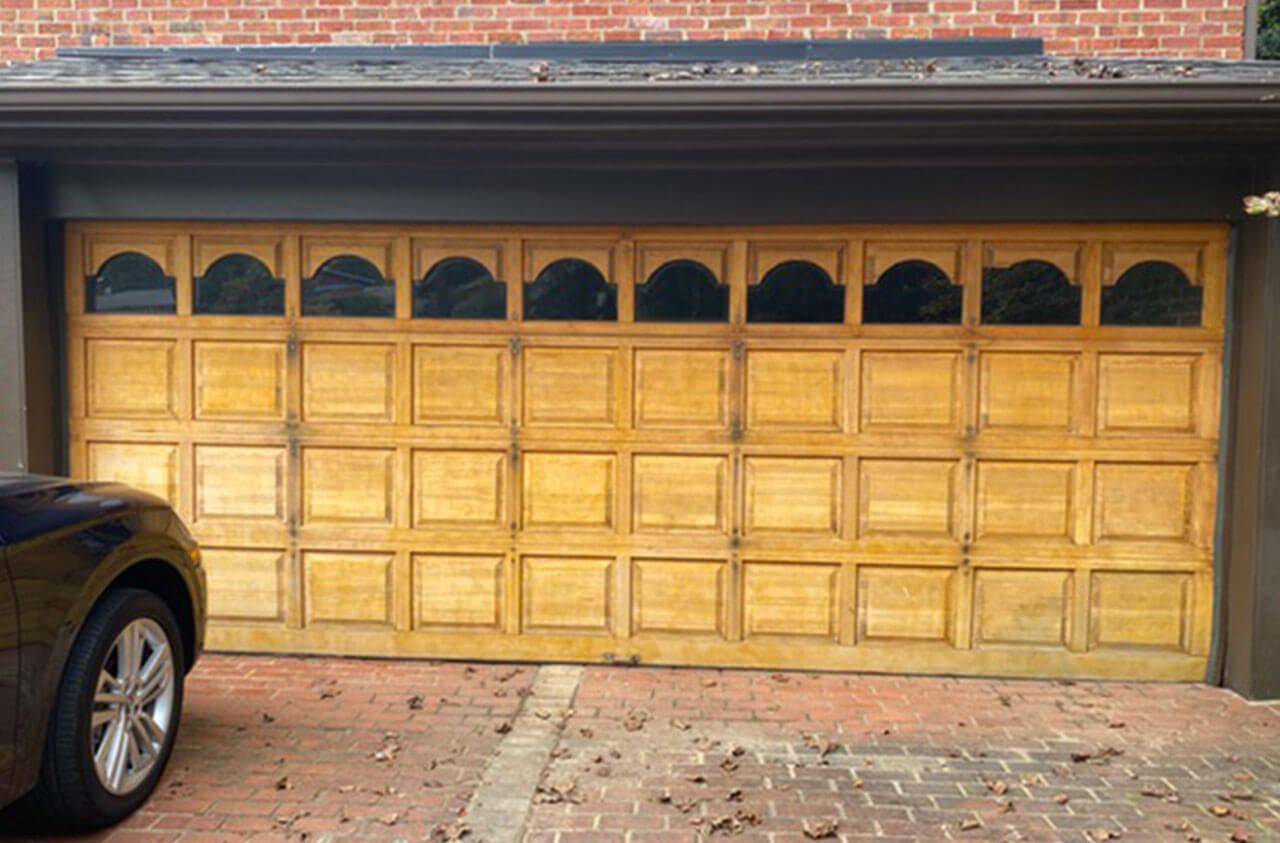 7 Reasons You Should Upgrade to Automatic Garage Door Lock